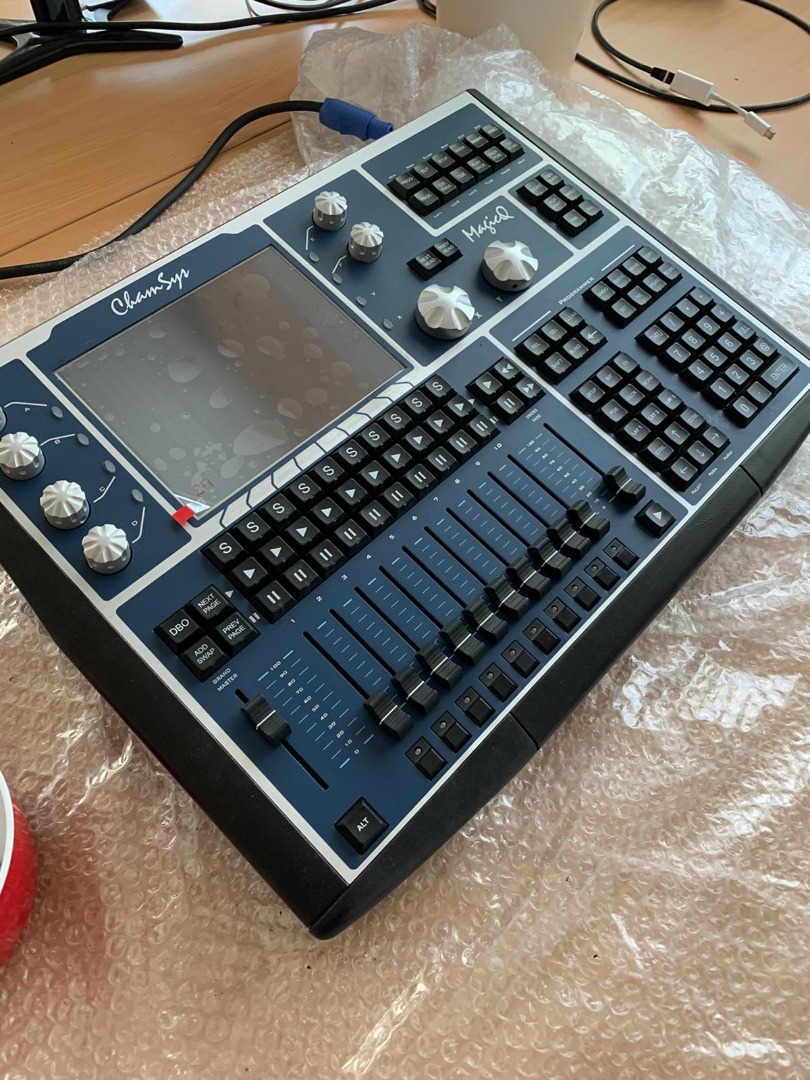 Chamsys MQ40 | 2000 EUR - Gebrauchte-Veranstaltungstechnik.de - Der ...