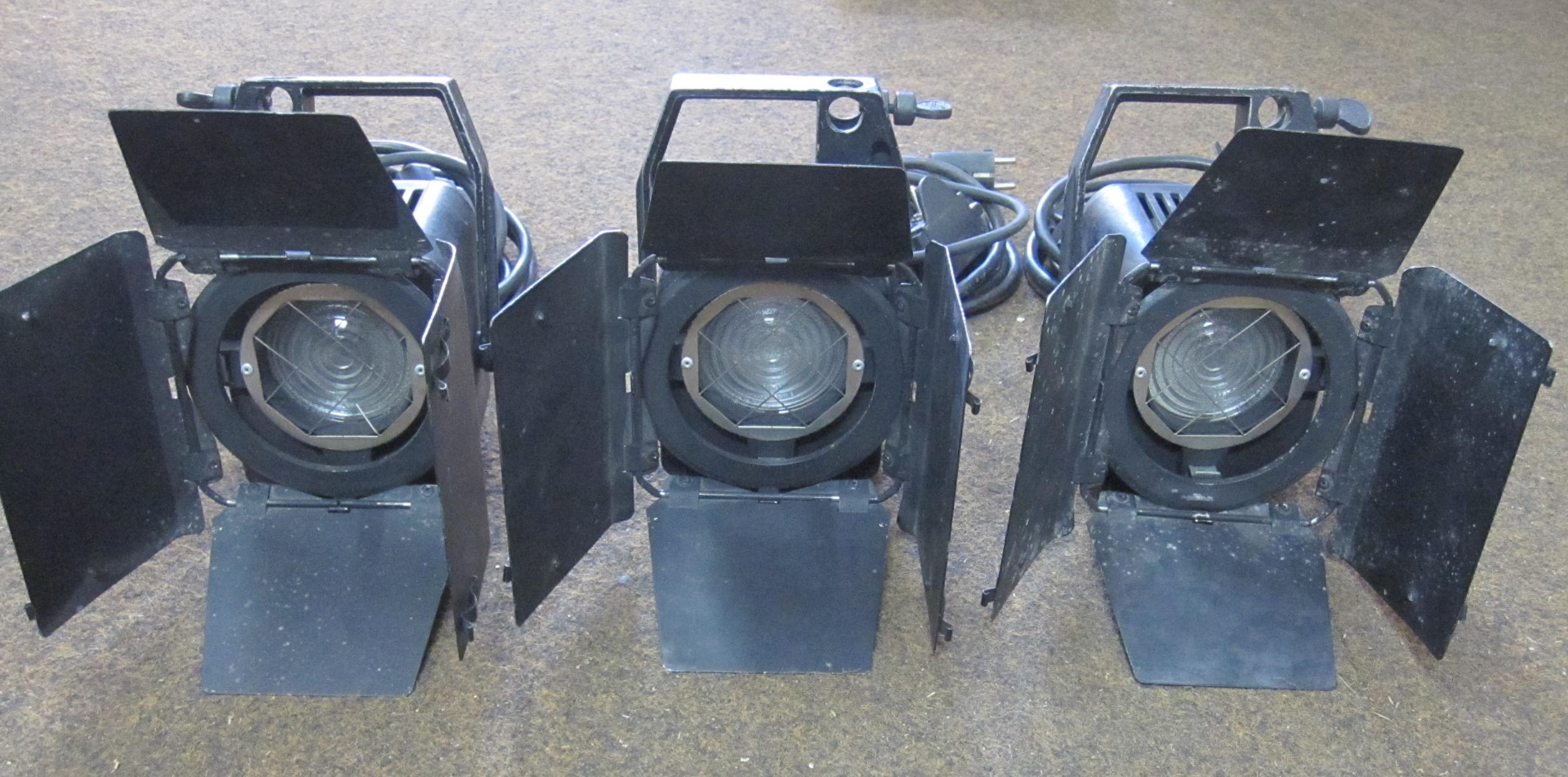 3 x Mizar MK 2 Rank Strand Scheinwerfer Fresnel Stufenlinse 300 500 W ...