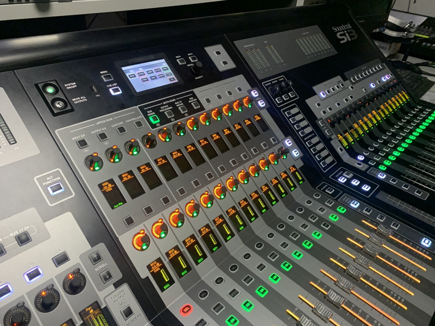 Soundcraft Si 3 | 4600 EUR - Gebrauchte-Veranstaltungstechnik.de - Der ...
