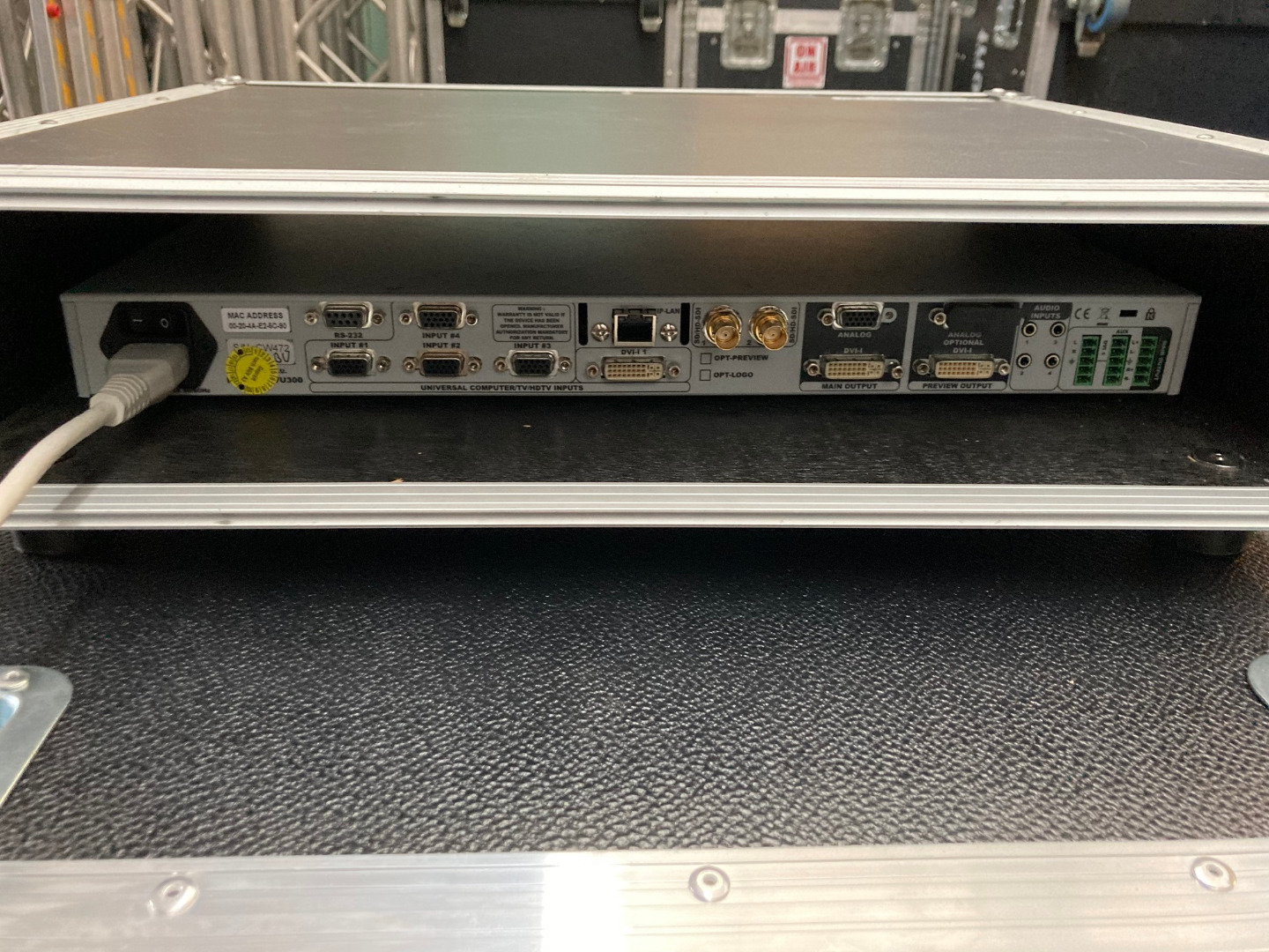 Analog Way Smart VU SVU300 Scaler, Switch | 450 EUR - Gebrauchte ...