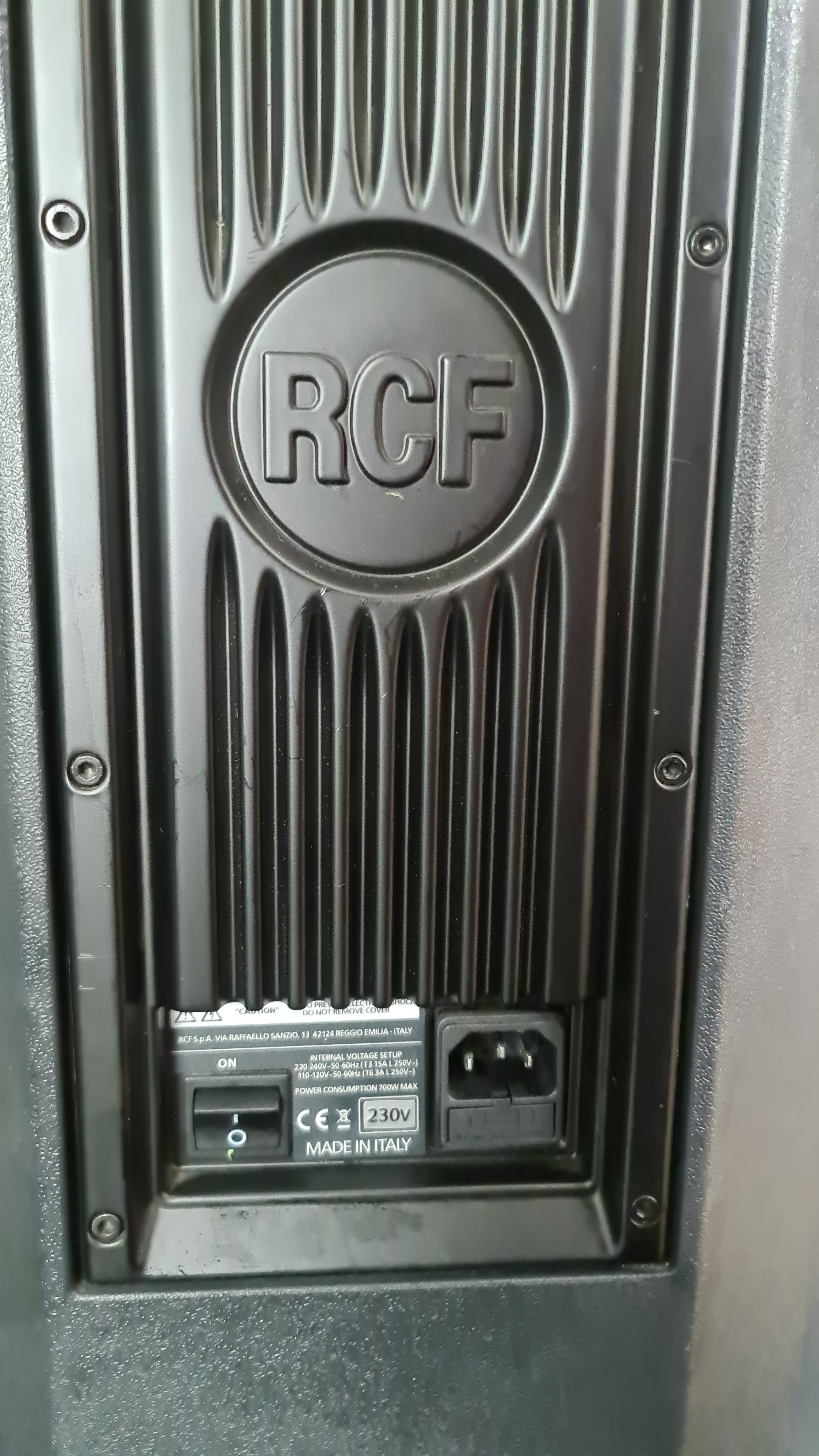 RCF RCF SUB 8005-AS RCF Art 715-A MKII | 2300 EUR - Gebrauchte ...