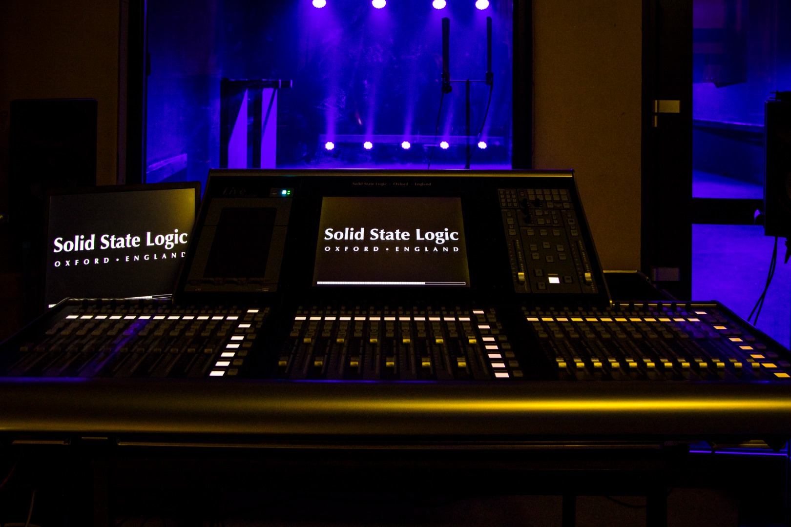 Solid State Logic L200 Digital Mixing Console | 39000 EUR - Gebrauchte ...
