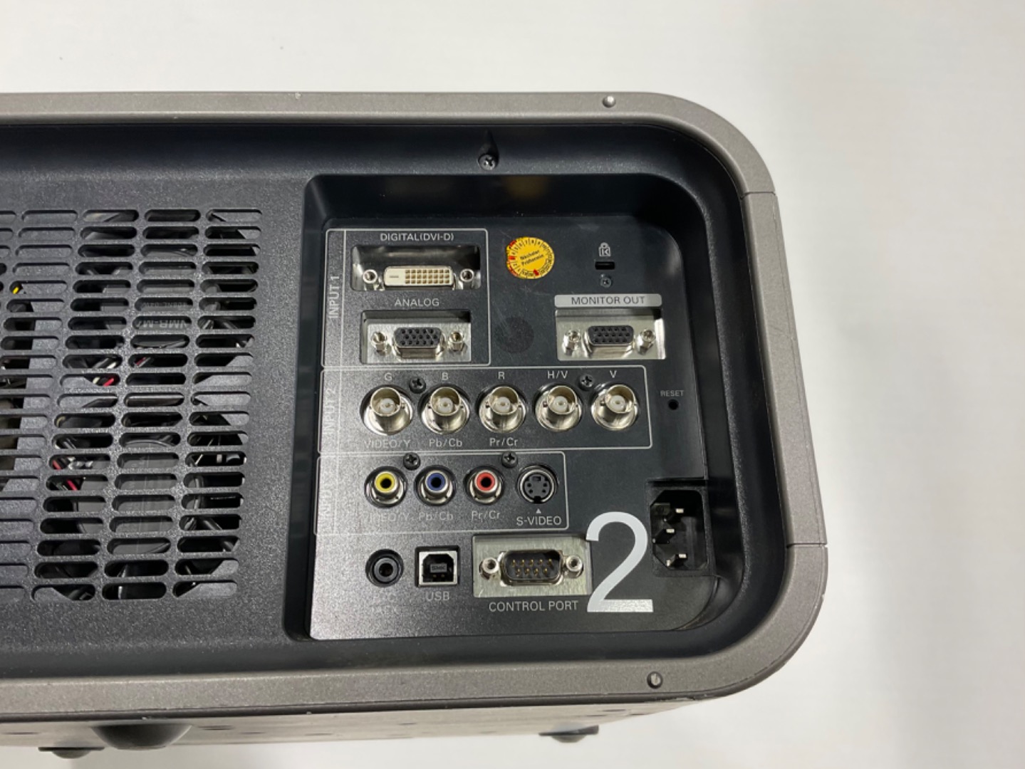 Eiki LC-X80 6.500 ANSI | 300 EUR - Gebrauchte-Veranstaltungstechnik.de ...