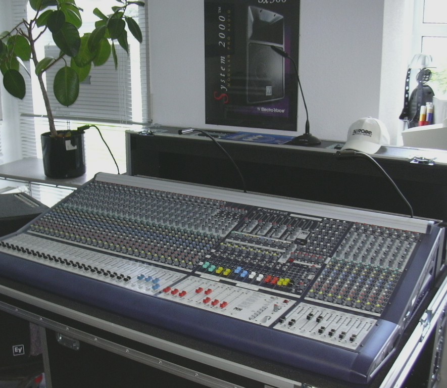 Soundcraft MH2 32 | 2300 EUR - Gebrauchte-Veranstaltungstechnik.de ...