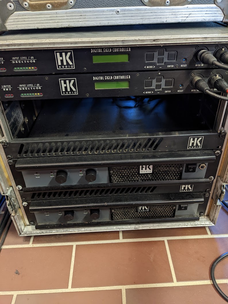 HK-Audio VX2400 Endstufe mit 2x 1200W an 4Ohm | 275 EUR - Gebrauchte ...