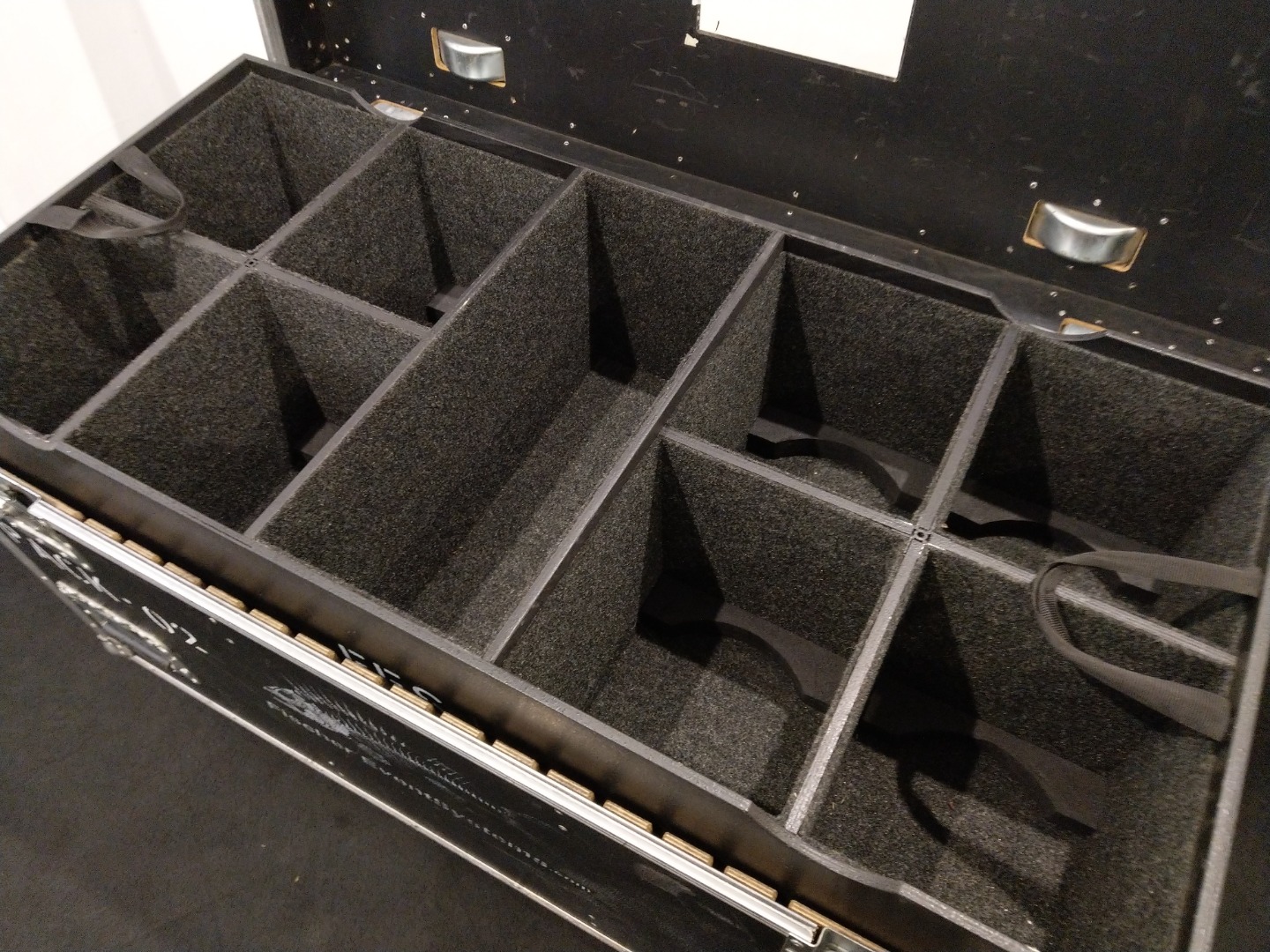 Casetec Transflex 120 Case inkl. Einsätze für 16x TourLED 42 | 300 EUR ...