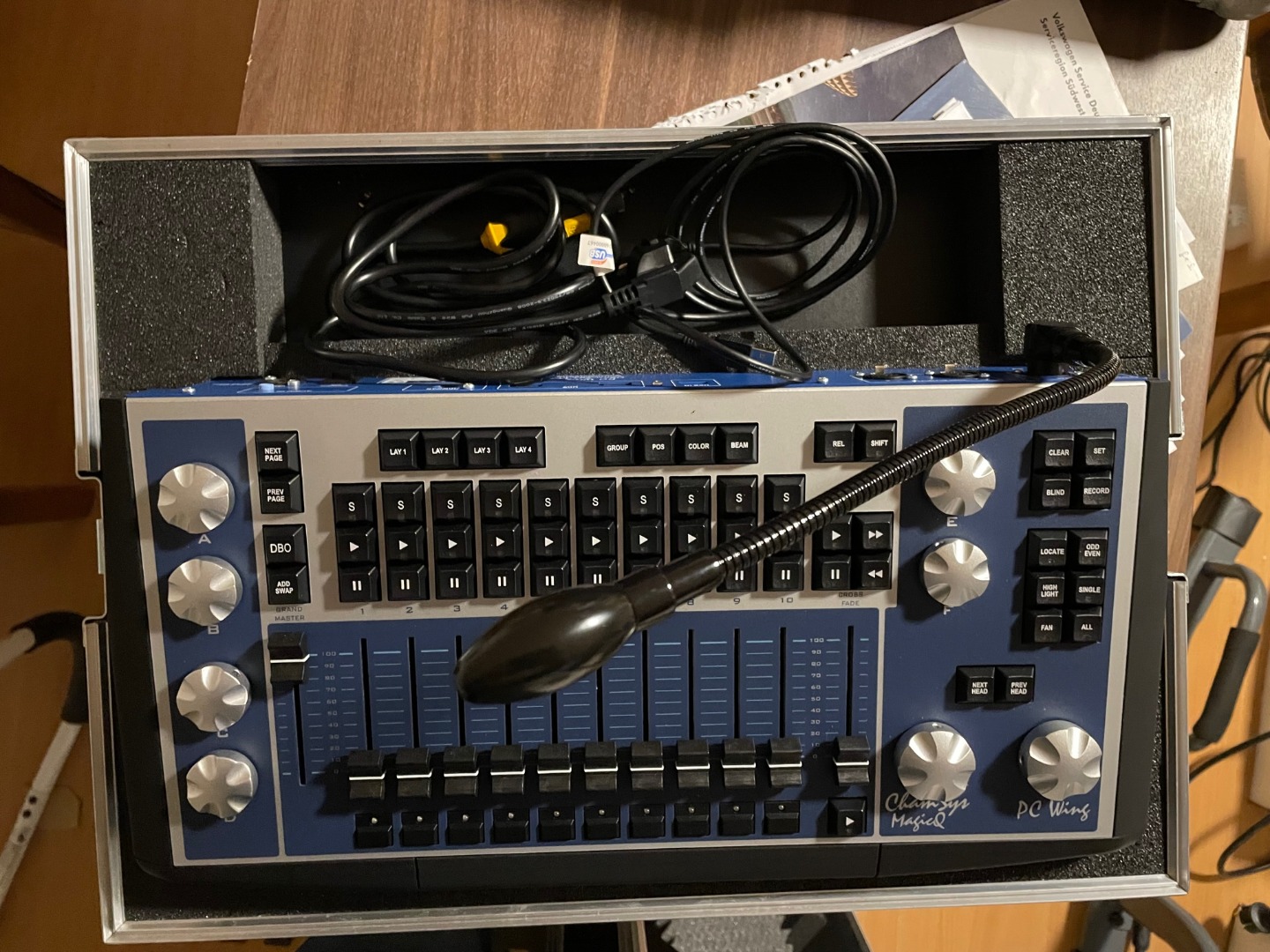 Dedolight DLED12-BI-DMX Focusing 250W LED Bi-Colour Light Head | 1200 ...