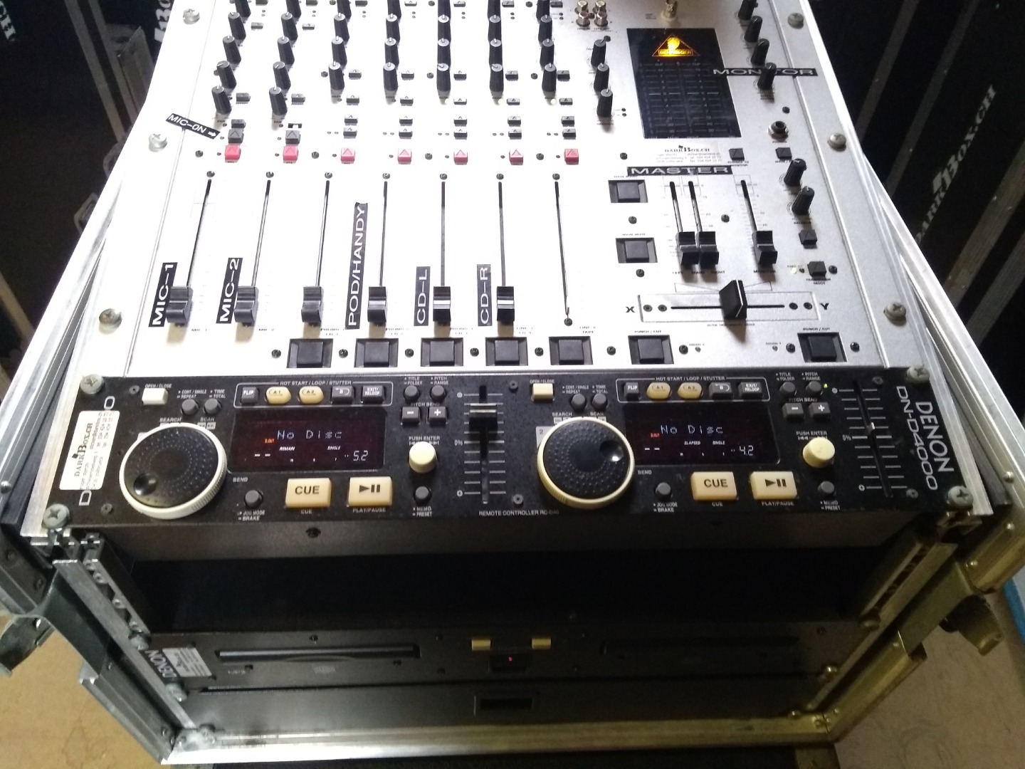 Behringer, Denon, Swisscase DJ-Rack II: Behringer DX1000 & Denon DN ...