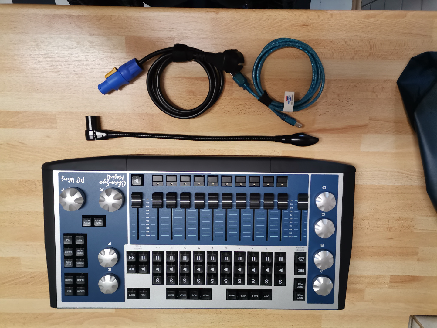 Chamsys Chamsys MagicQ PC Wing Compact | 2000 EUR - Gebrauchte ...