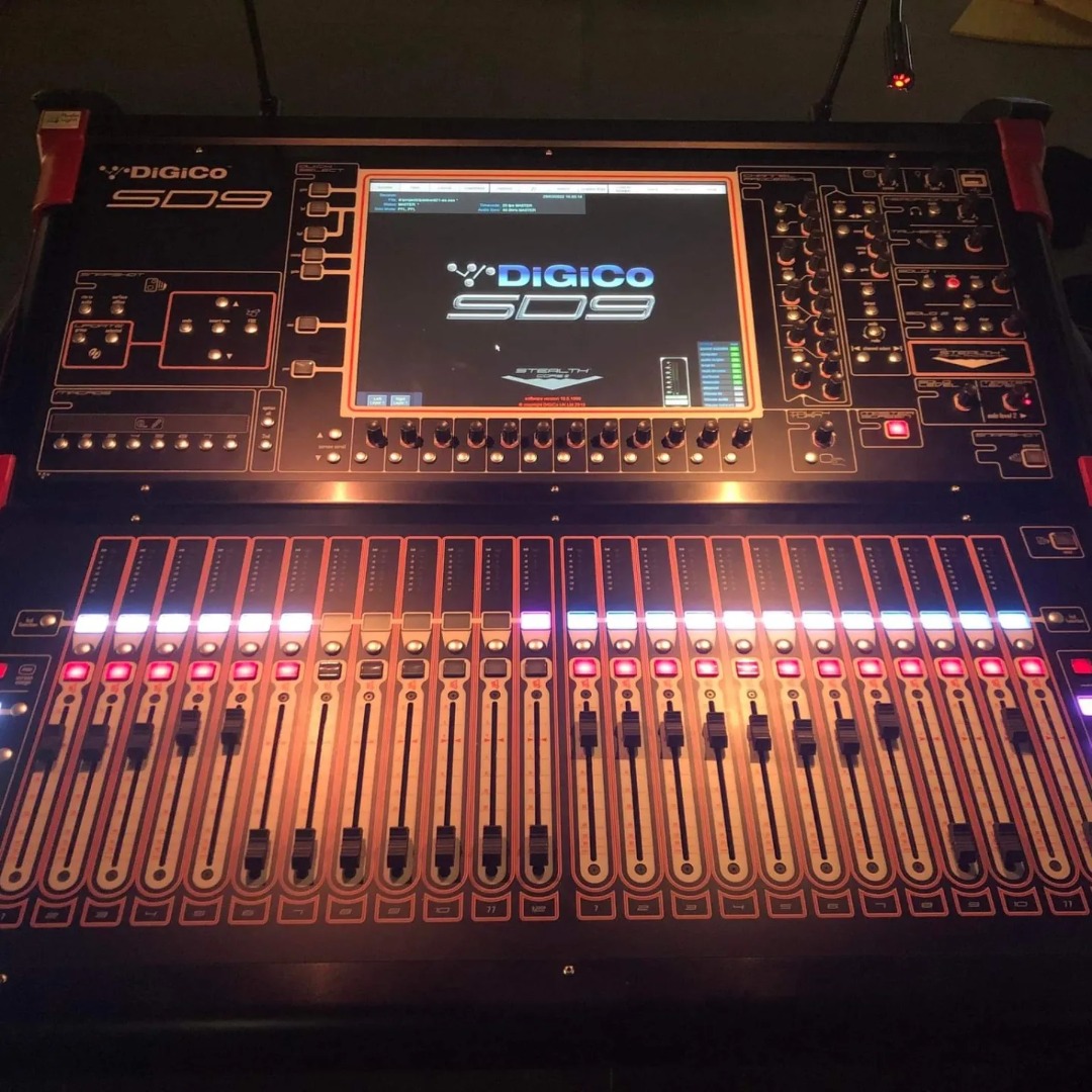 Digico SD9 with Waves and D-Rack 32/16 | 11500 EUR - Gebrauchte ...