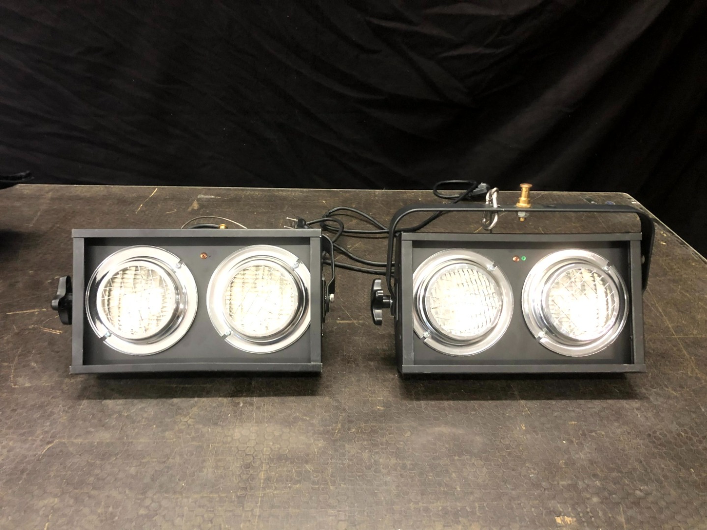 Showtec Stage Blinder 2 DMX | 220 EUR - Gebrauchte ...