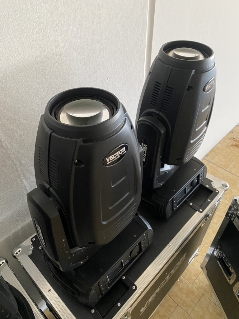 LightmaXX VECTOR BSW 10R MKII Beam/Spot/Wash Moving Head | 6500 EUR ...