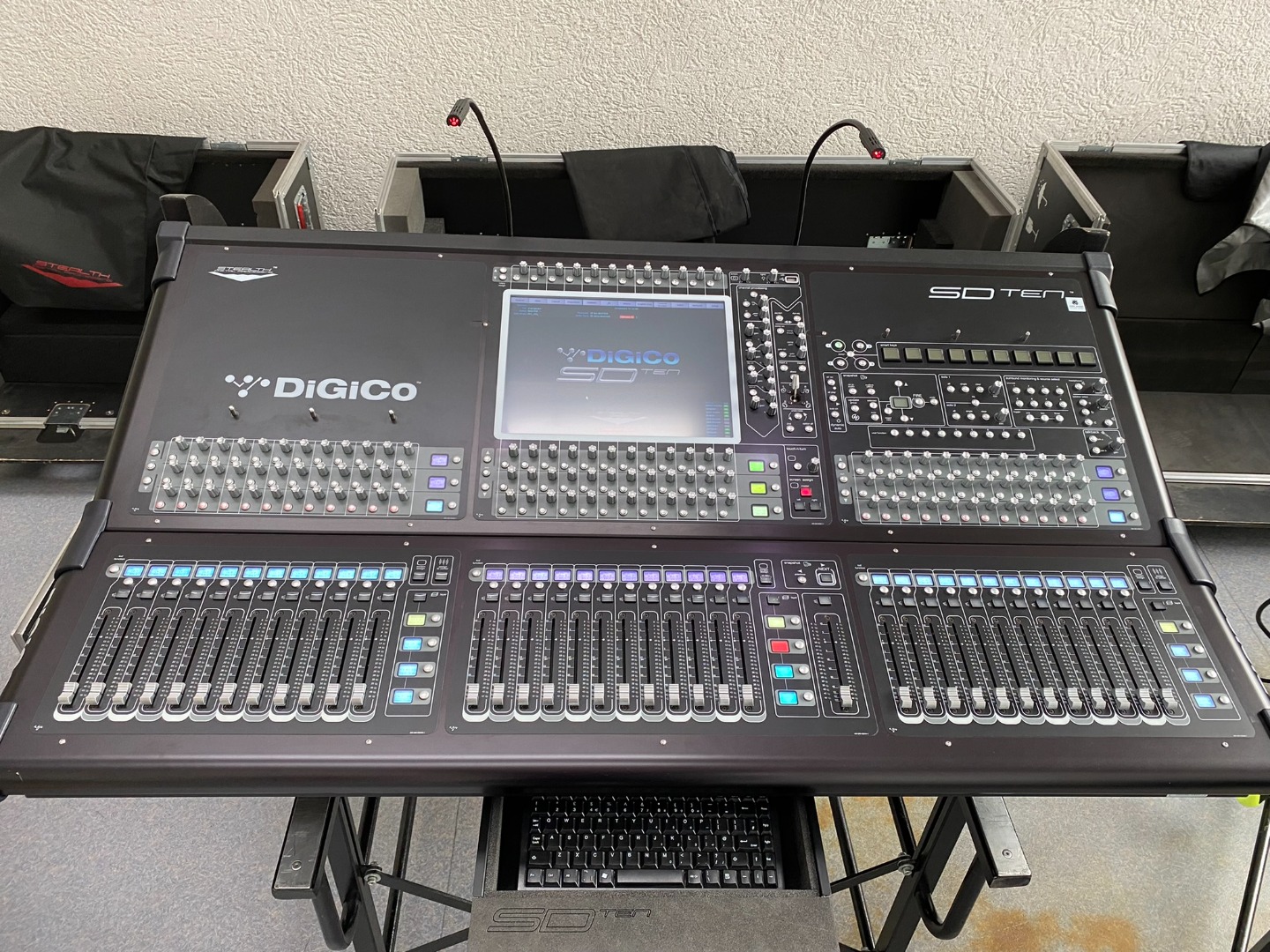 DiGiCo SD10 Core 2 SD-Rack SET | 38000 EUR - Gebrauchte ...