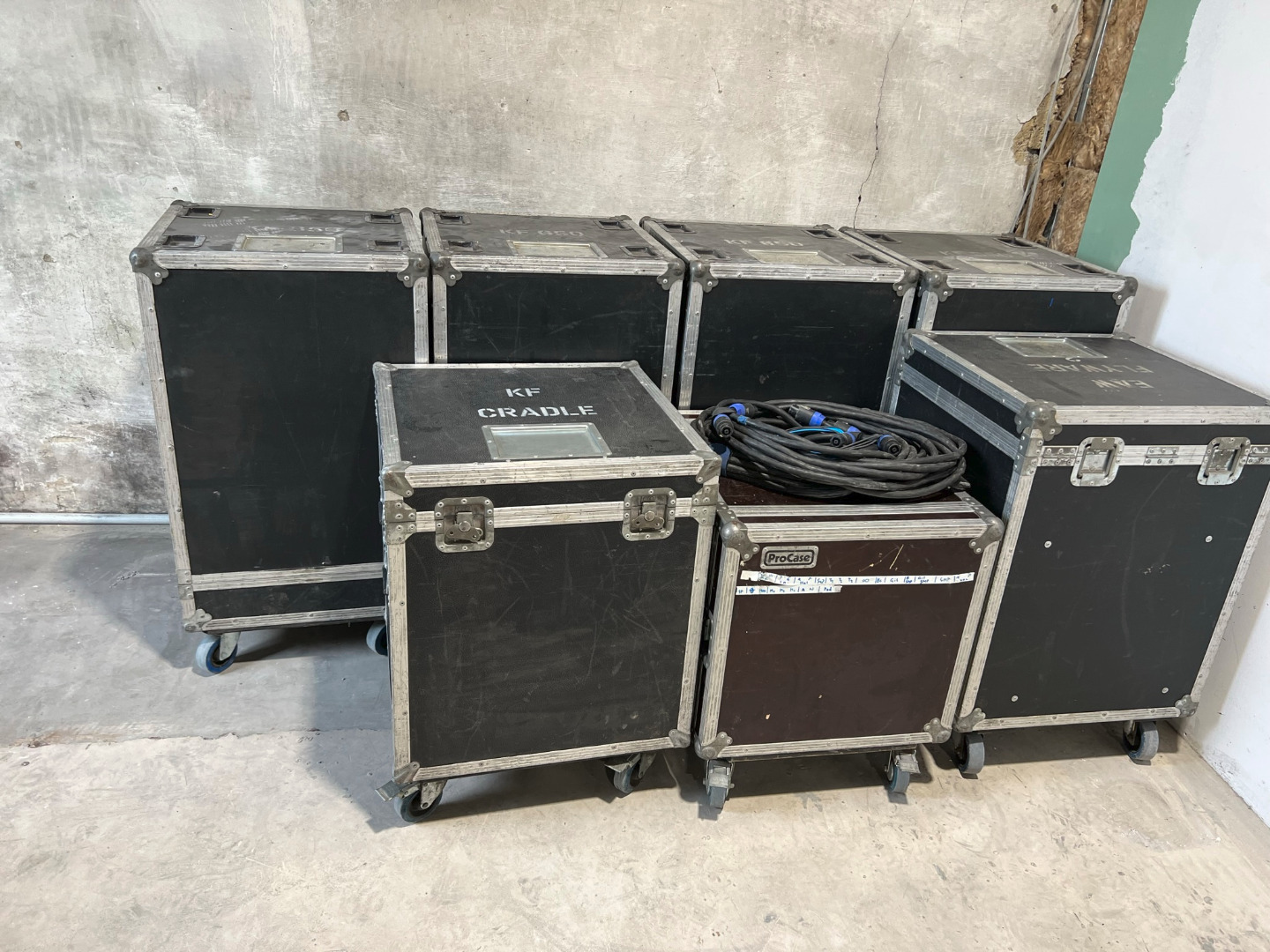 EAW KF650z Set | 5900 EUR - Gebrauchte-Veranstaltungstechnik.de - Der ...