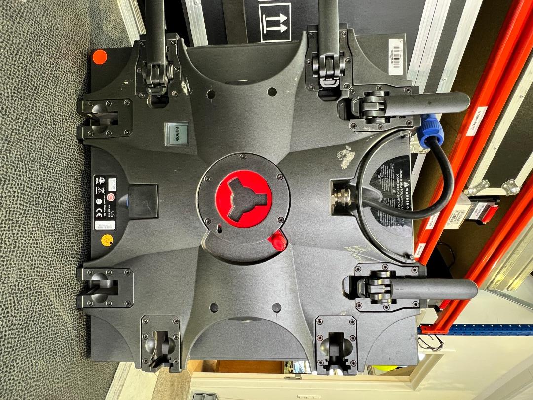 Barco C5 Led Wall approx 80m2 | 0 EUR - Gebrauchte ...