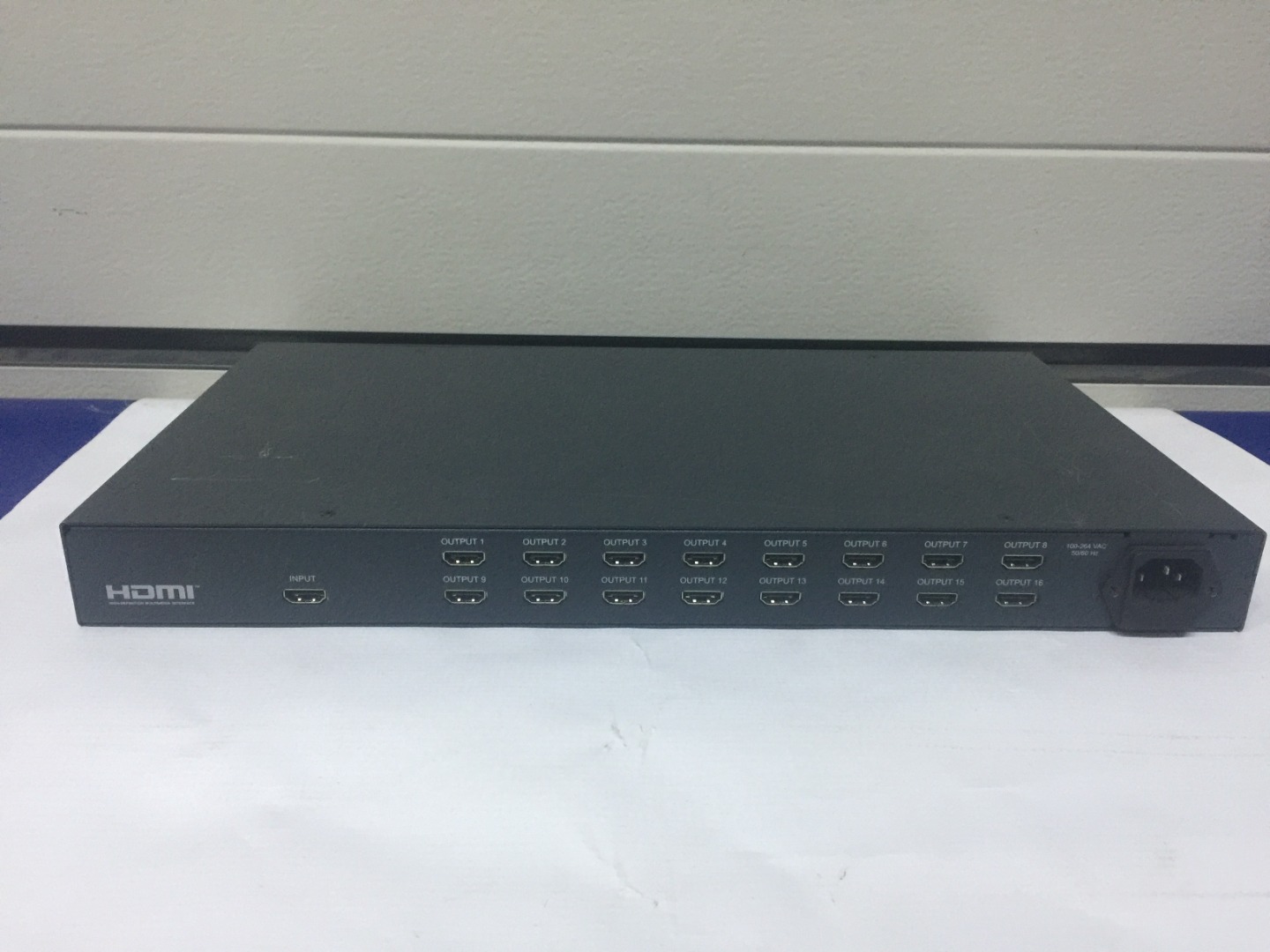 Kramer VM-16 H 1:16 HDMI Distibutor | 650 EUR - Gebrauchte ...