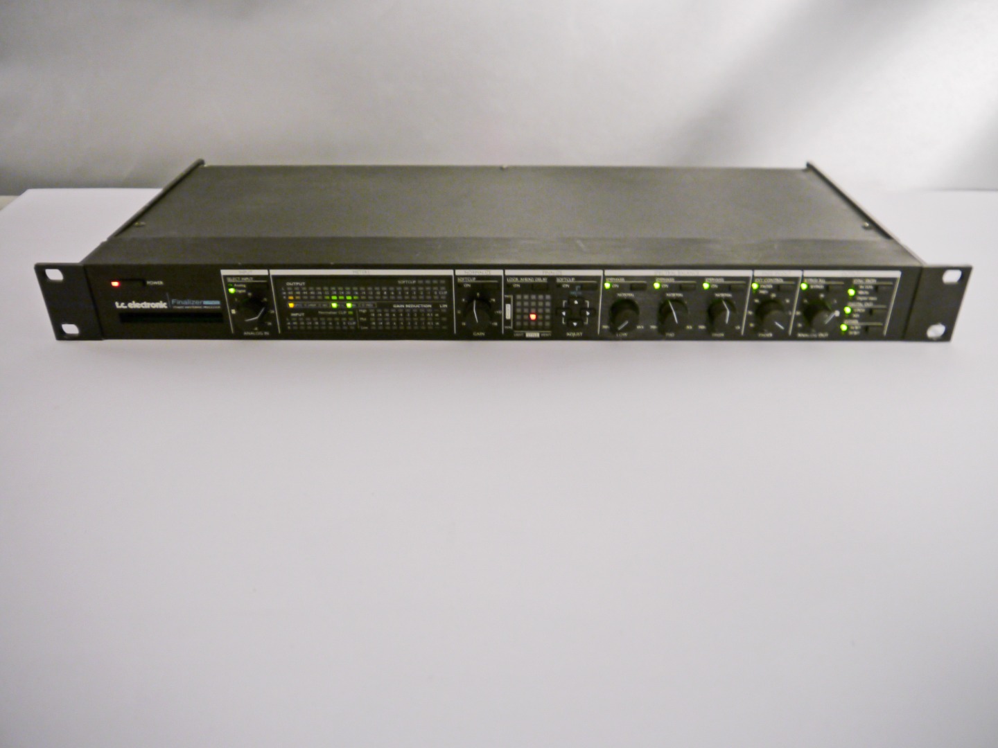 TC Finalizer Express Studio Mastering Processor Analog Digital I/O ...