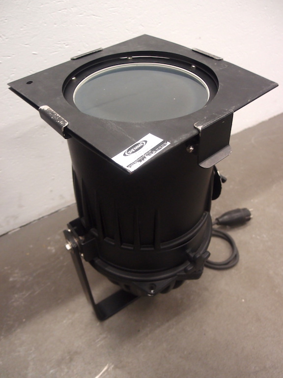 PAR 64 Outdoor Scheinwerfer | 0 EUR - Gebrauchte-Veranstaltungstechnik ...