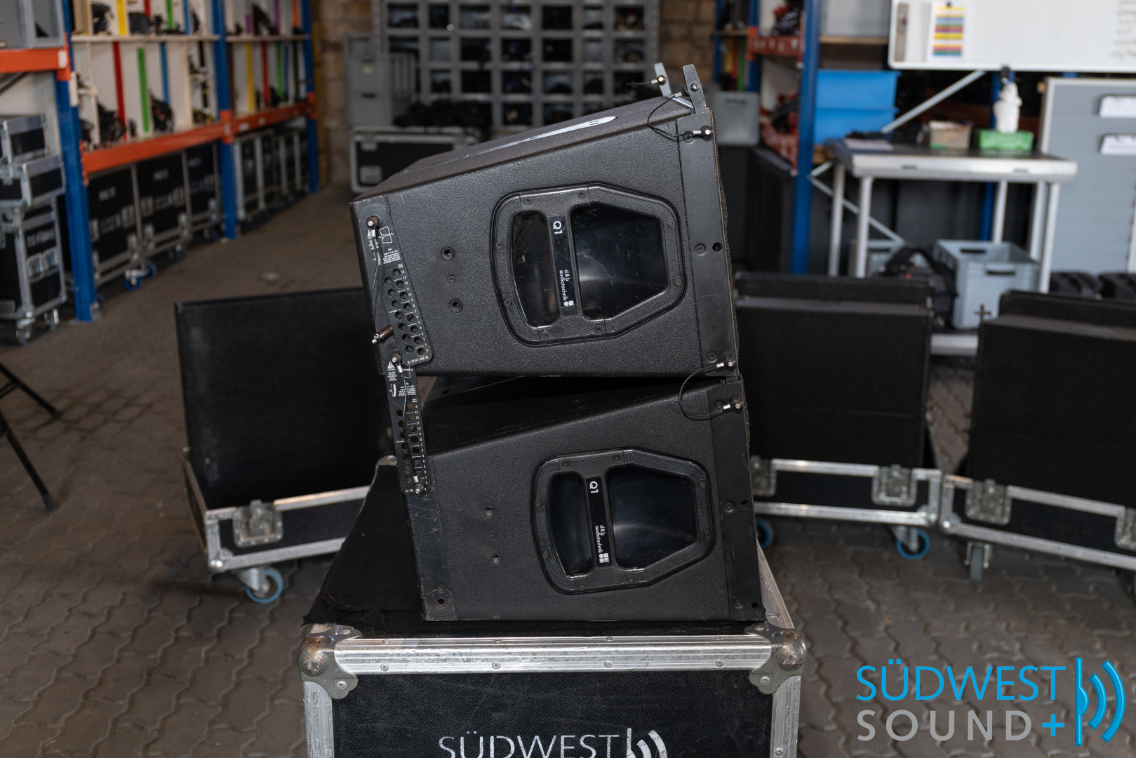 d&b, db audio Q1 Line Array Syystem 12 Tops, Flugrahmen, D12 Amping ...