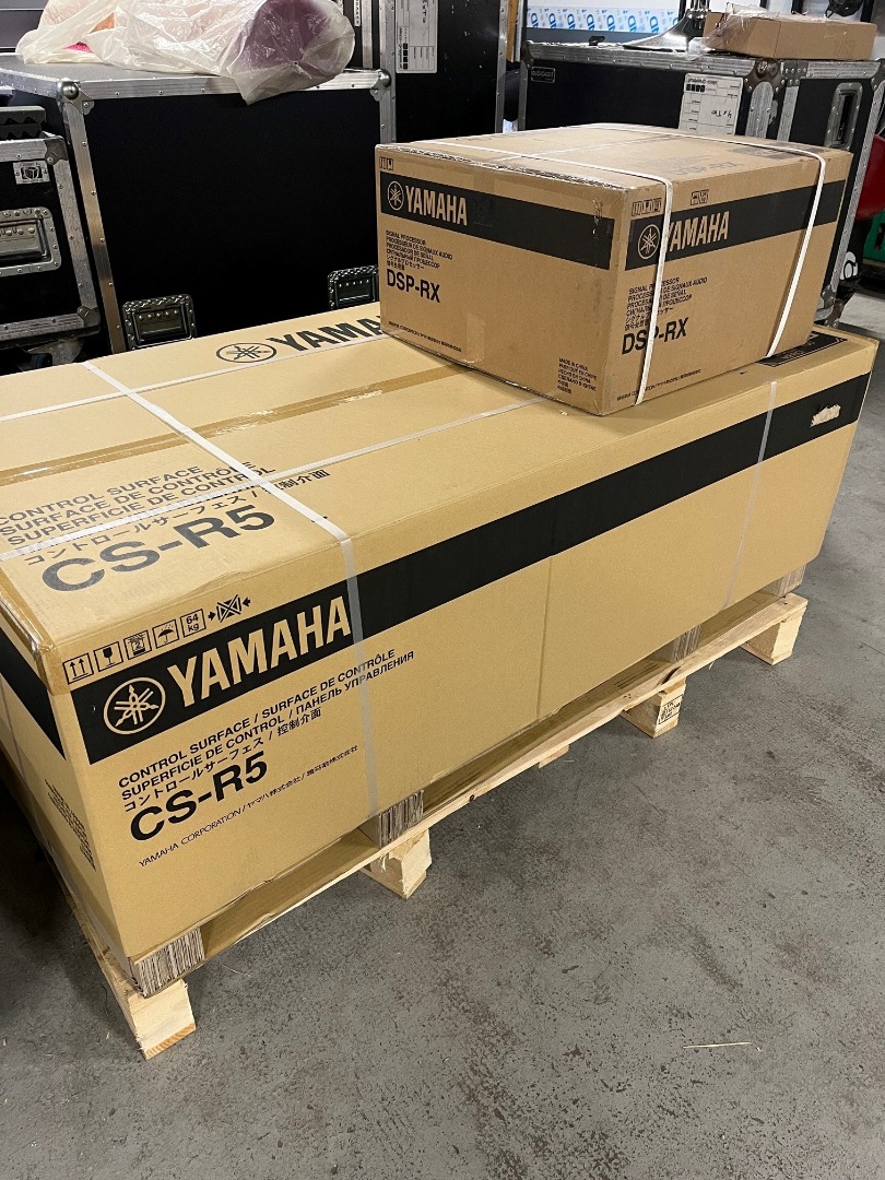 Yamaha -RESERVED- CS-R5 | 26000 EUR - Gebrauchte-Veranstaltungstechnik ...
