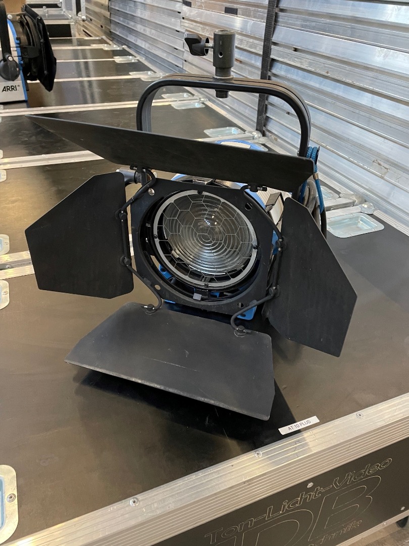 ARRI True Blue T1 1000Watt Man | 320 EUR - Gebrauchte ...