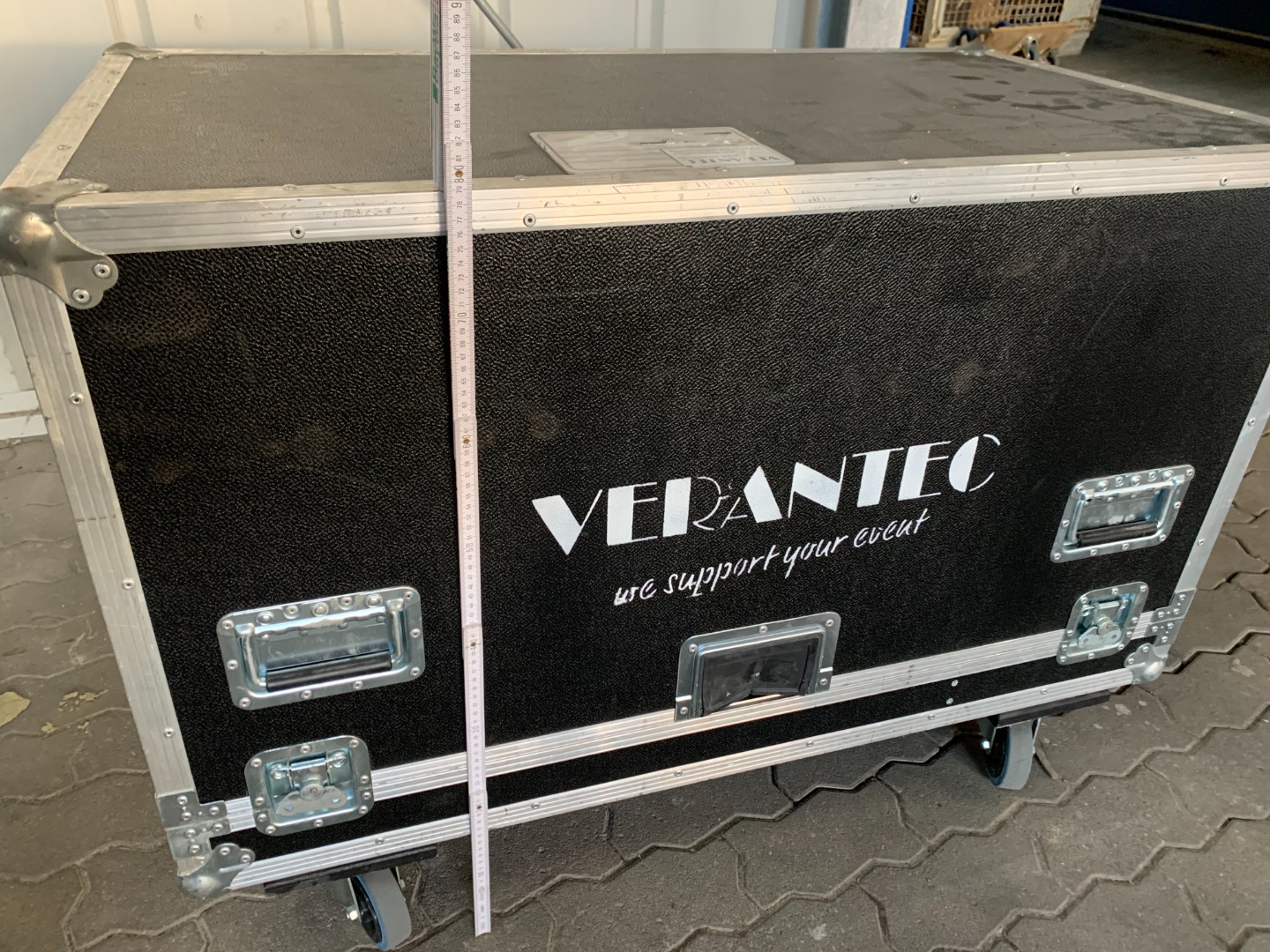 L.T. Cases Haubencase mit Kabeltrommel und Kabeldurchlass | 250 EUR ...