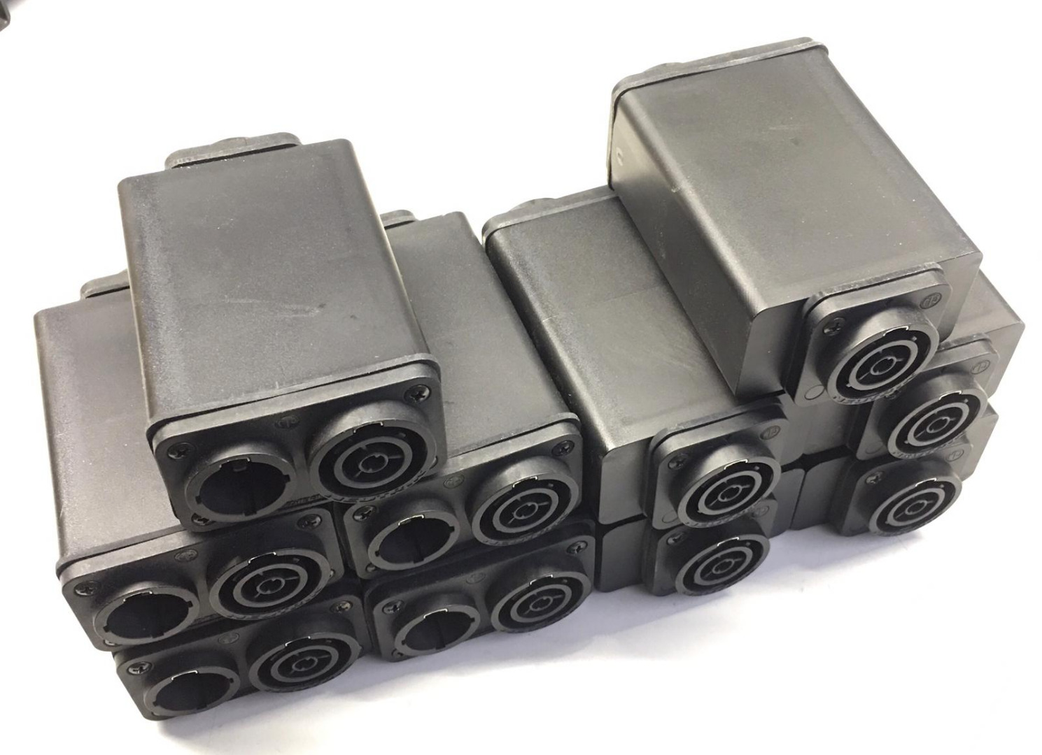 10x PowerCon True1 - TOP Verteiler / Distribution - ( Neutrik ...