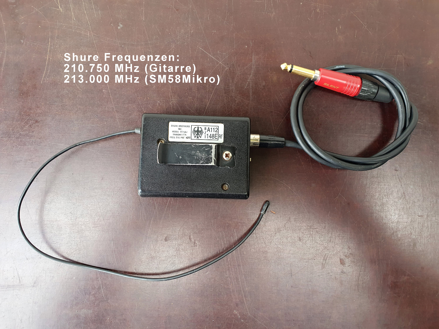 Shure Zwei Funkstrecken SHURE EC4 + SHURE WA470 Antenna Splitter | 222 ...