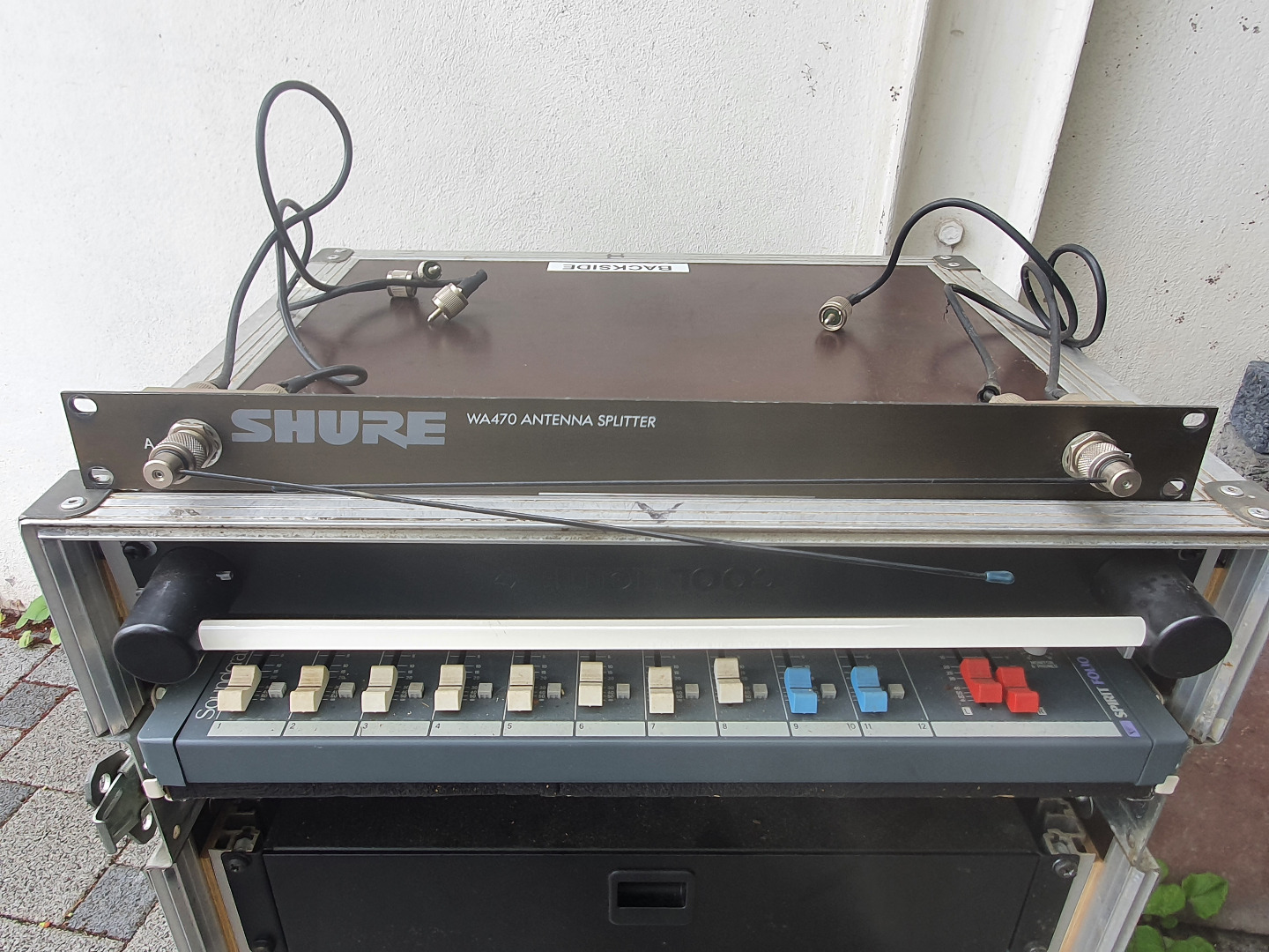 Shure Zwei Funkstrecken SHURE EC4 + SHURE WA470 Antenna Splitter | 222 ...